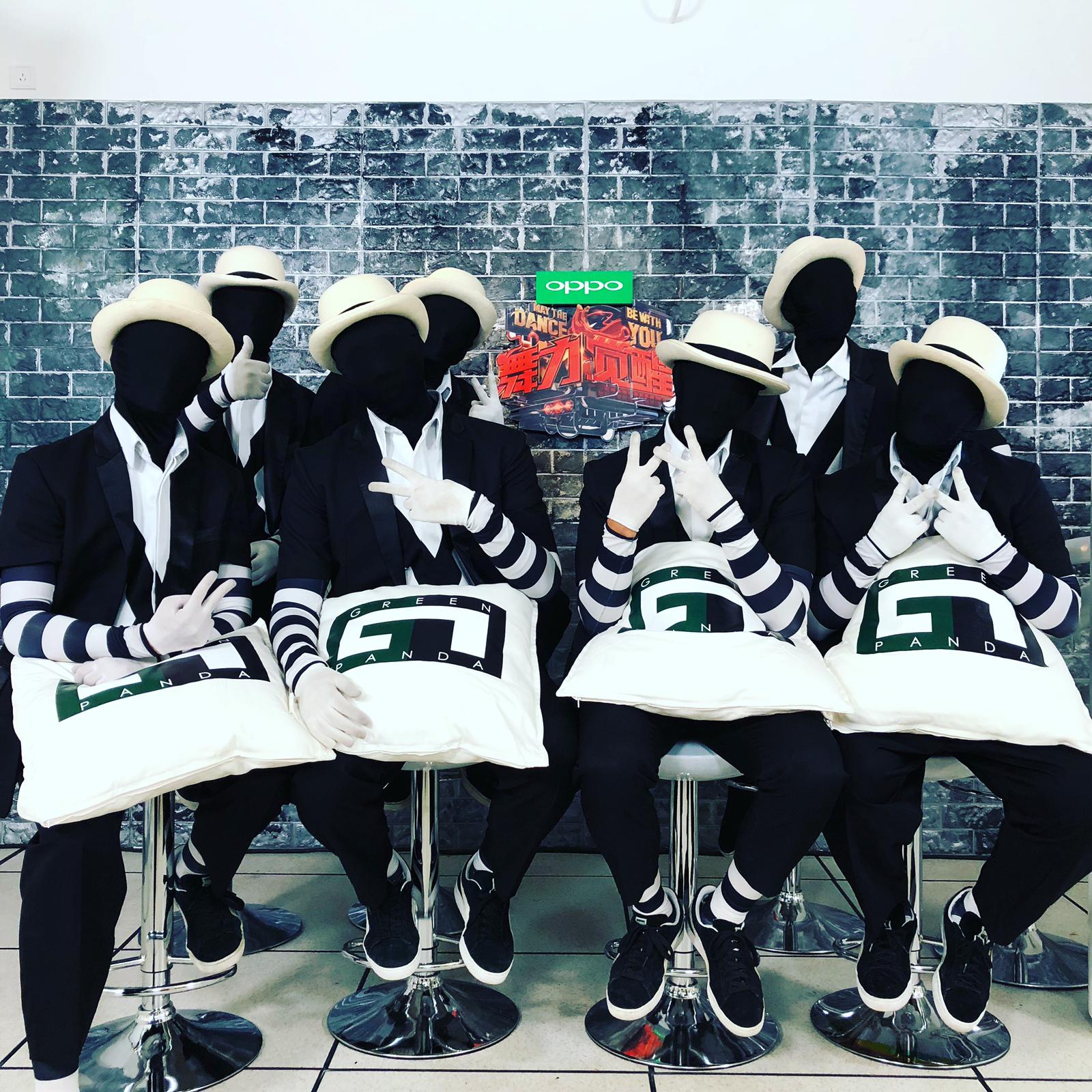 IP Lockers 囂張專訪 — 「成名賺錢 I don’t care！」帶台灣嘻哈街舞挺進國際，不受限的理性之路｜Wazaiii 專訪｜