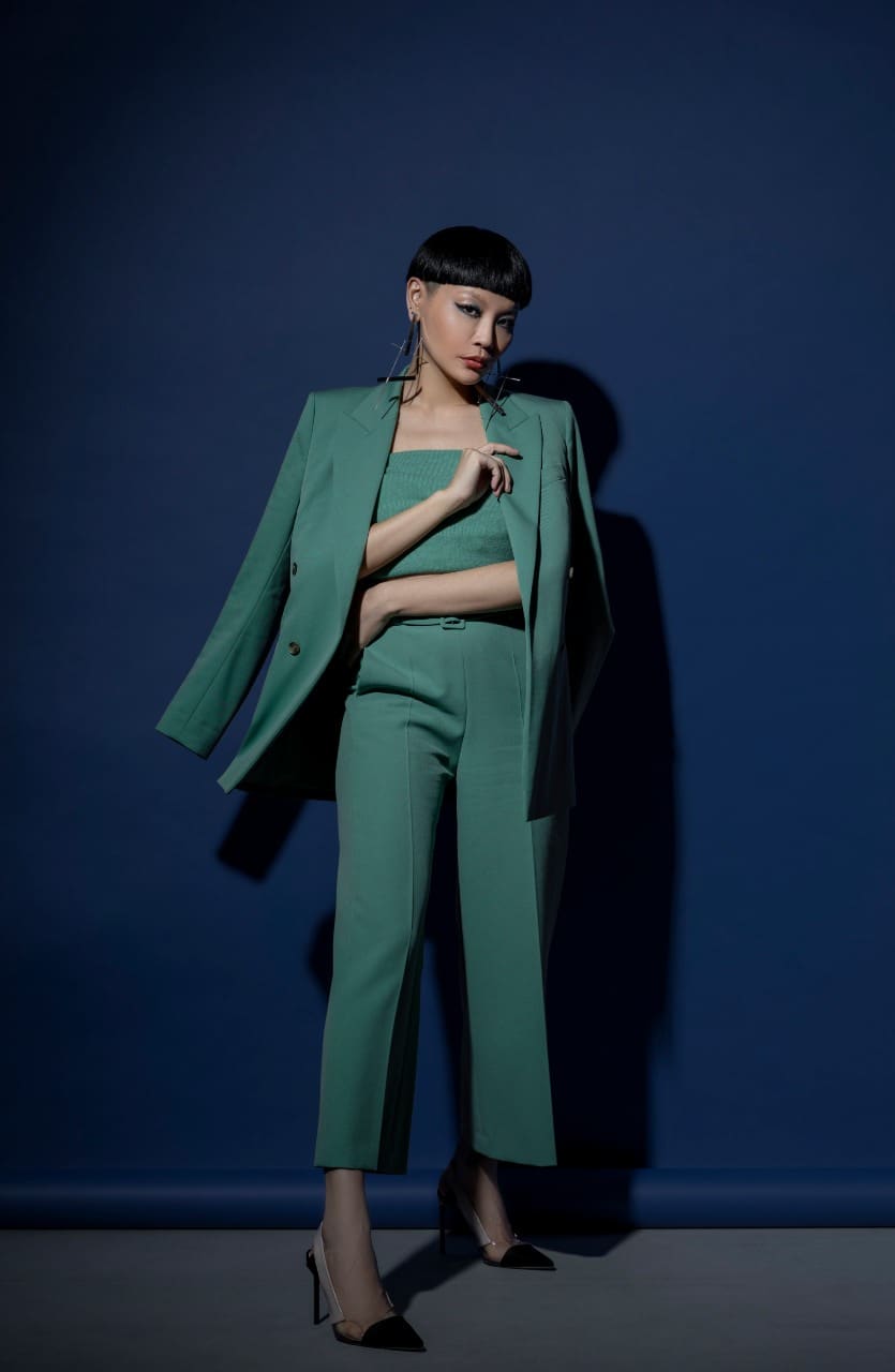 專訪 Judy Chou－從「奇怪」到「獨特」，時尚造型師的築夢歷險記｜Wazaiii 專訪｜