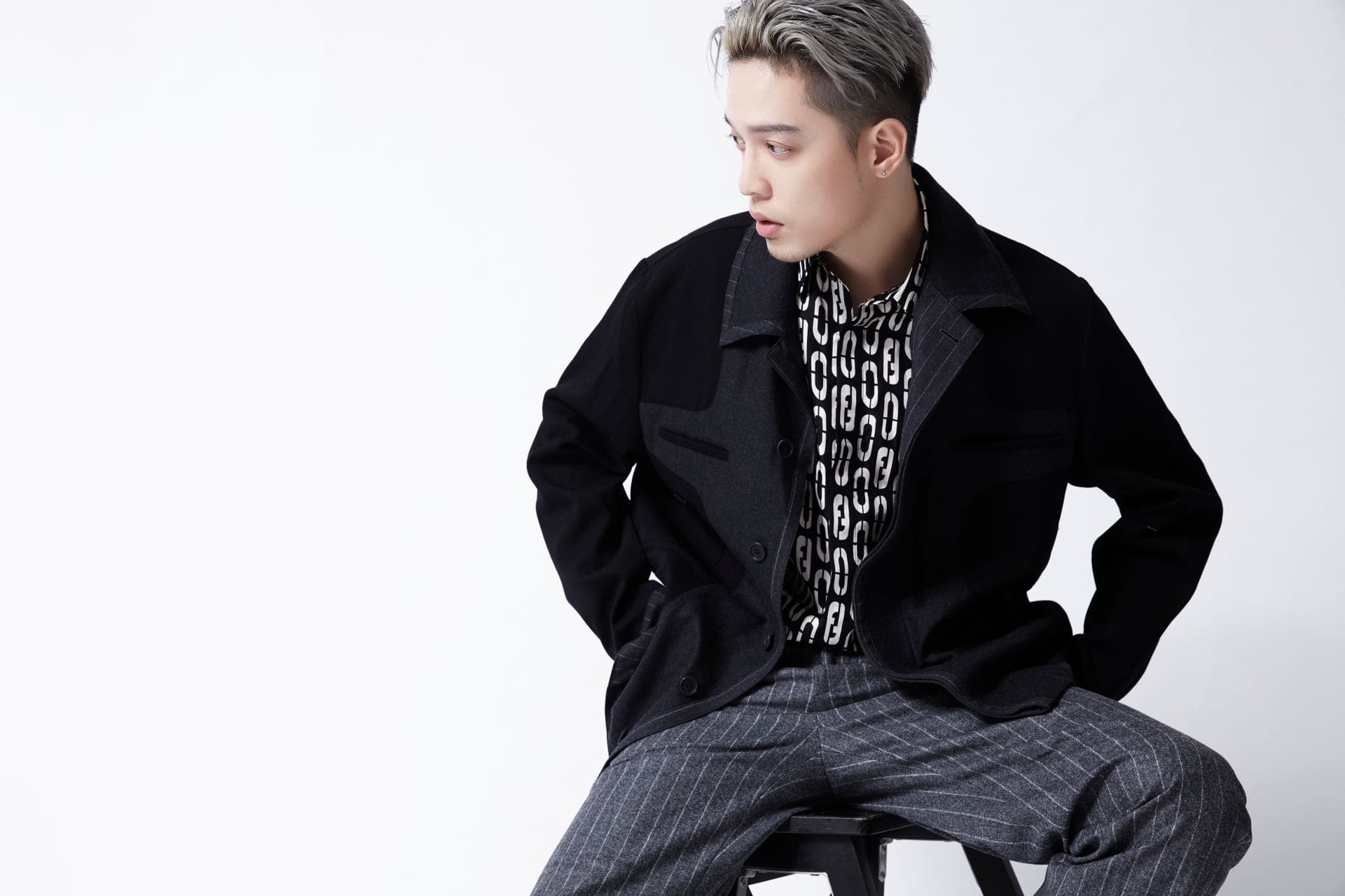 J.Sheon 專訪─當歌手是件瘋狂事！用實際和耐心找到平衡｜Wazaiii 專訪｜