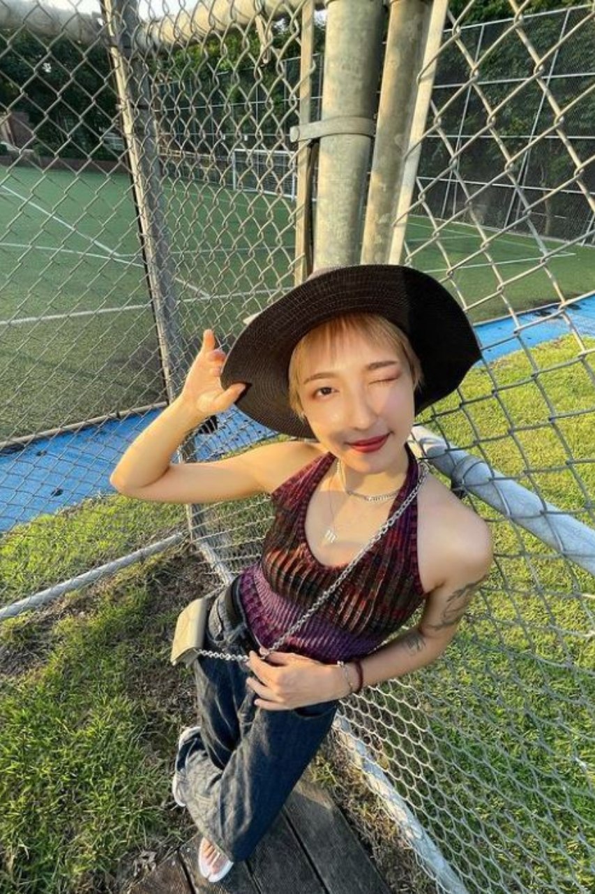 《愚樂百昏百》紫砂歐娜、Shelly 雪莉零、KOL Ada Lee…如果人生是一場龜兔接力賽？4位 KOL 怎麼配速、找賽道，一起開啟自信 ...